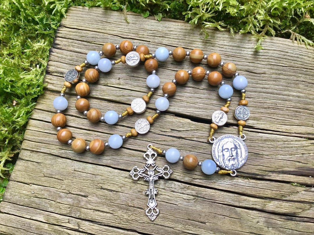 The Holy Face of Jesus Chaplet | Handmade Chaplet With Wood Grain ...