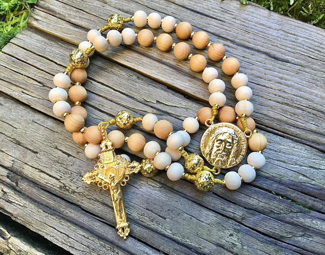 The Holy Face Rosary | Handmade Catholic Rosary Chaplet With the Holy ...