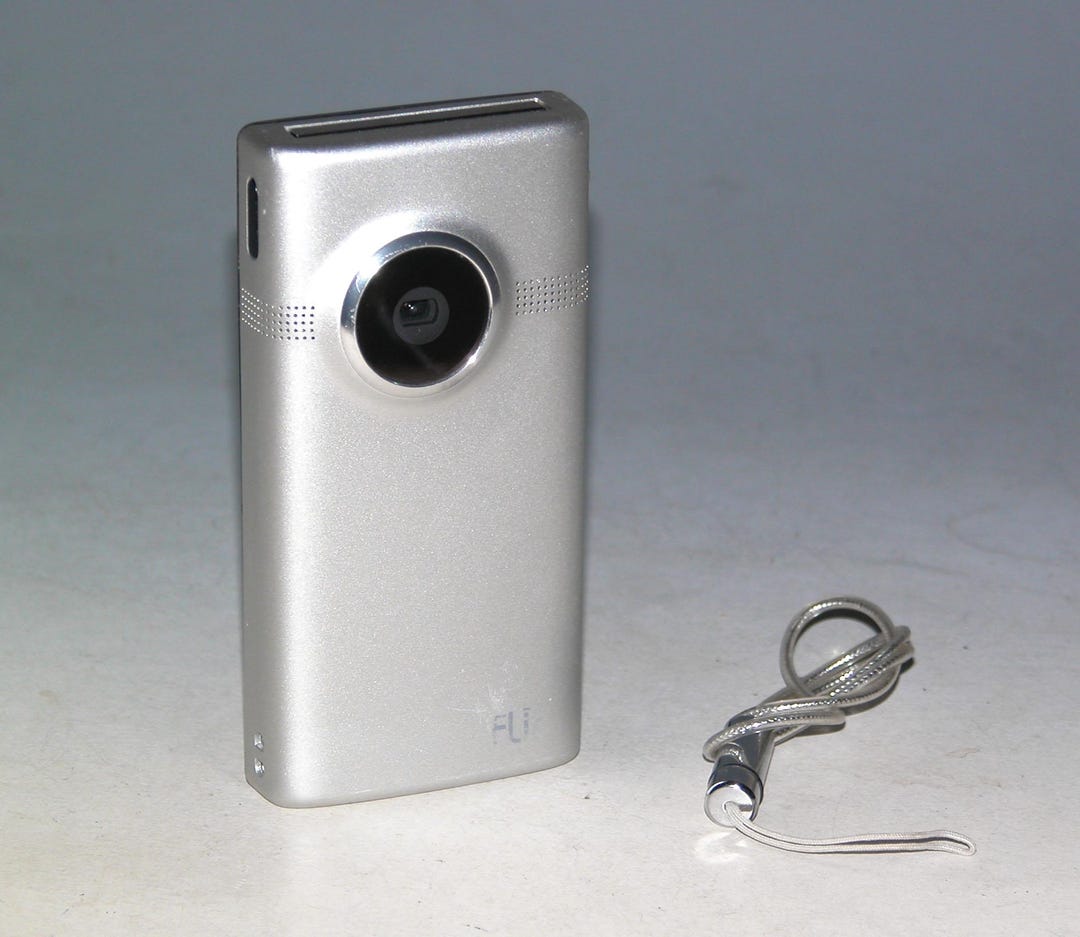 Flip Video Minohd M3160S 4GB Digital Camcorder(1hr Recording) - New ...