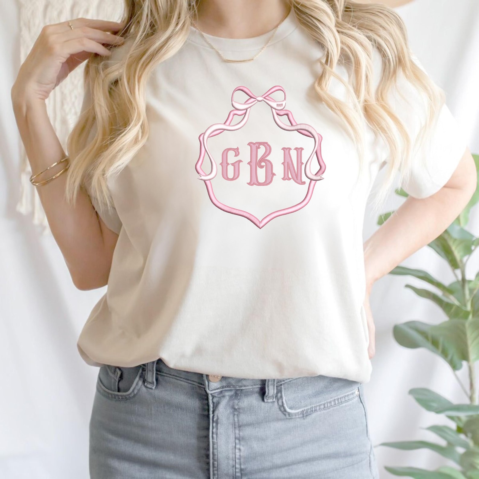 Fishtail Monogram Embroidery Font, Fishtail 2 Colors, Machine ...