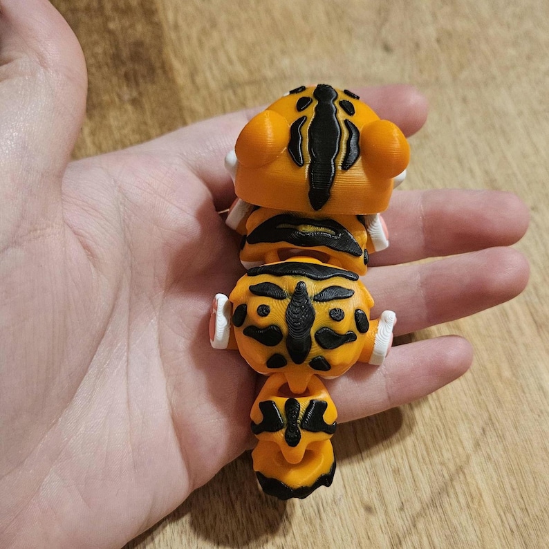 3D Printed Small Tiger Figurine (4") • Desk Pet, Animal Lover Gift - Etsy