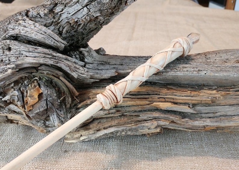 White Crystal Wizard Wand / Wood Magic Wand / Fantasy Wand / - Etsy