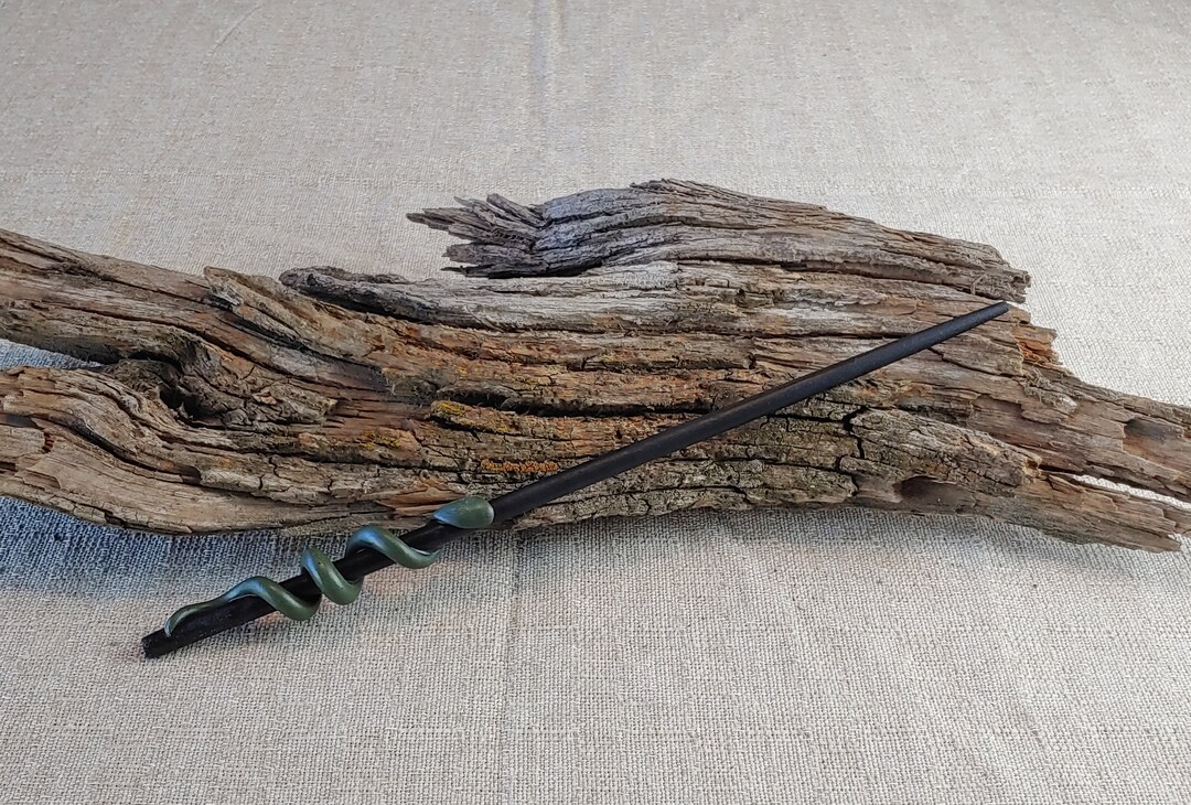 Black and Green Wizard School Wand / Magic Wand / Party Favor Wand - Etsy