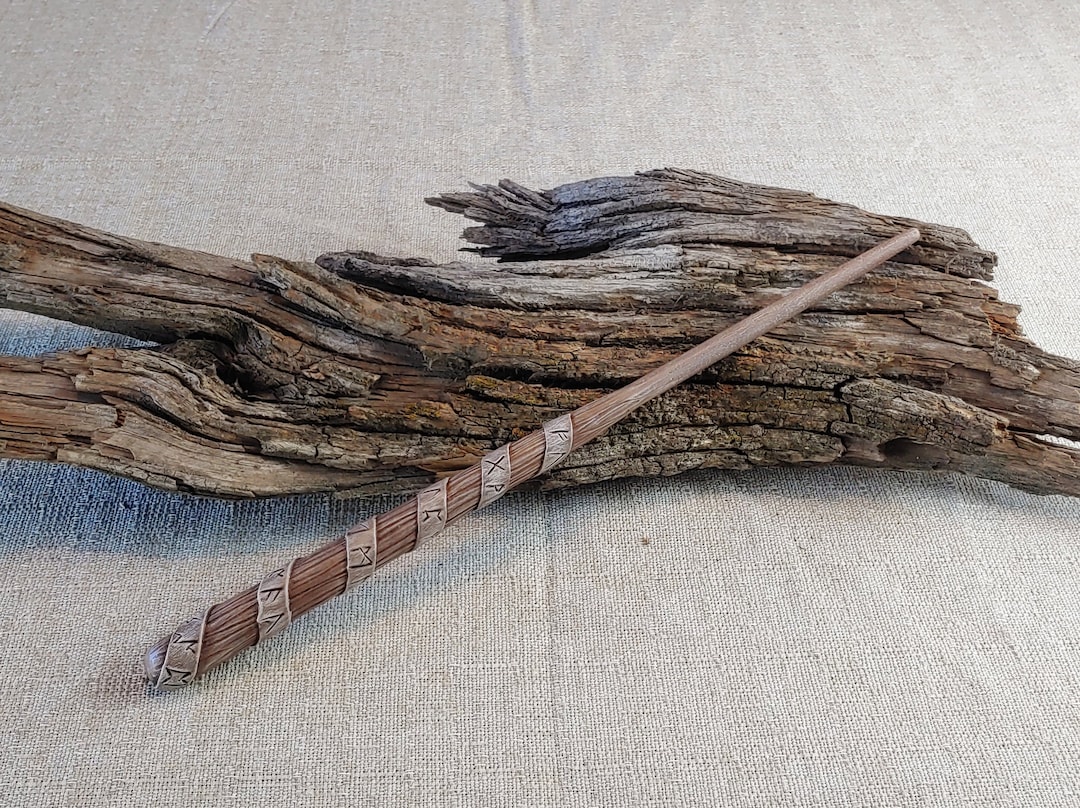 Runic Wizard Wand Light / Fantasy Wand / Wood Magic Wand / - Etsy