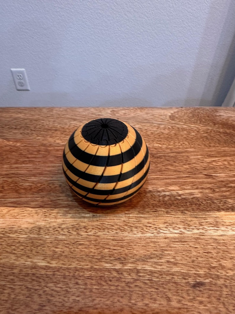 Spiral Fidget Ball - Shape-shifting STEM Sensory Toy - Etsy