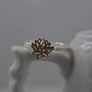 Lotus Flower Ring in Sterling Silver - 925 Lotus Ring - Etsy