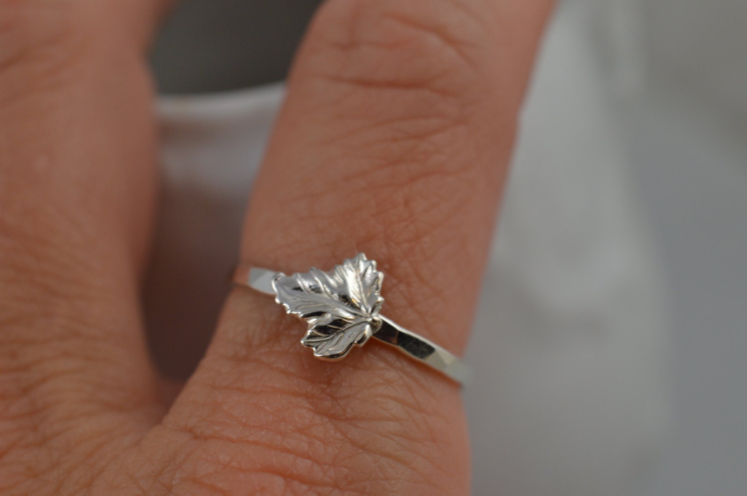 Sterling Silver Tiny Leaf Ring - Etsy