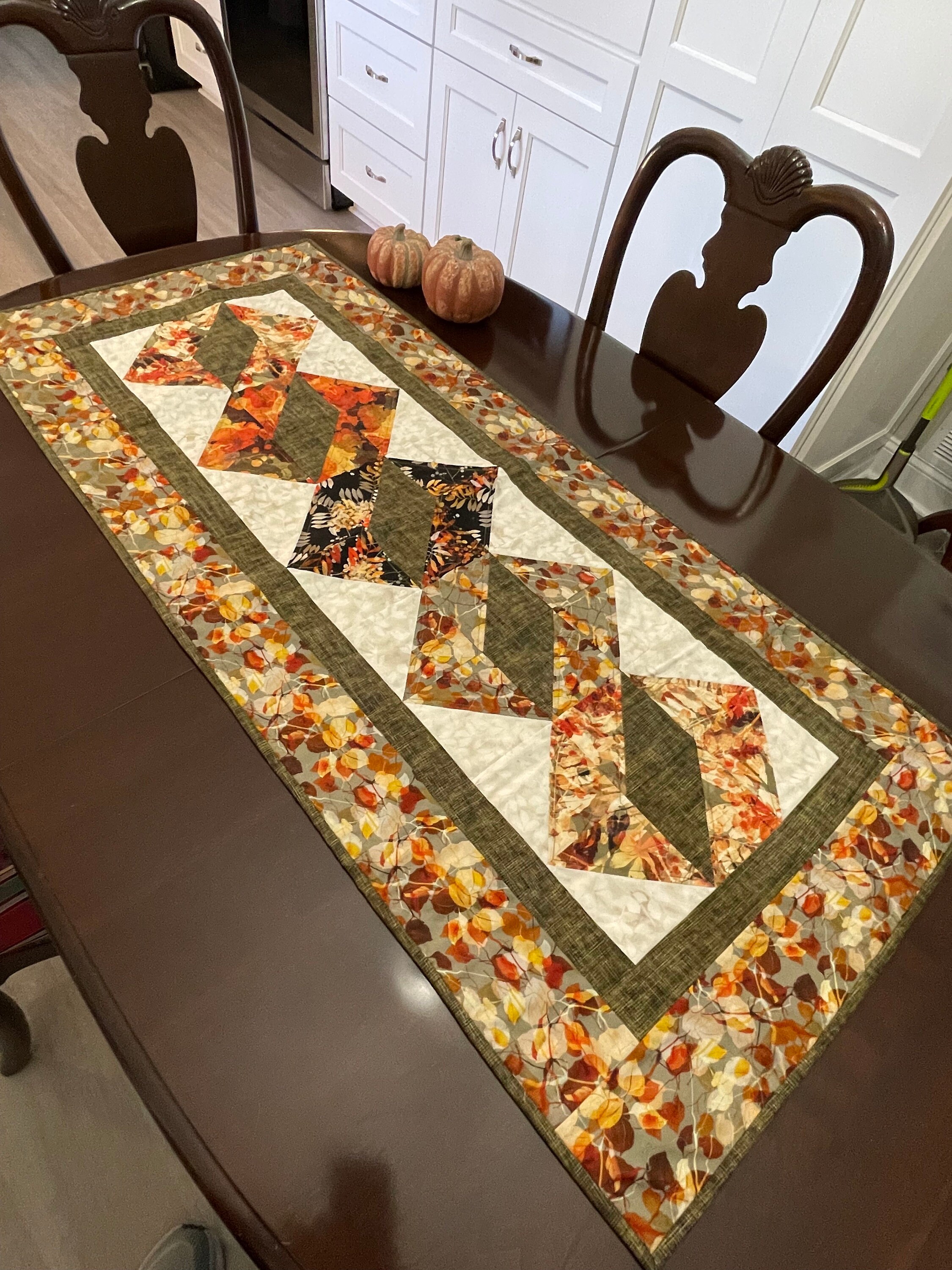 Autumn Table Runner Fall Leaves Table Runner Quilted Table - Etsy