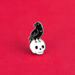 The Raven Enamel Pin - Hard Enamel Raven Pin Cute Crow Pin Gold Spooky ...