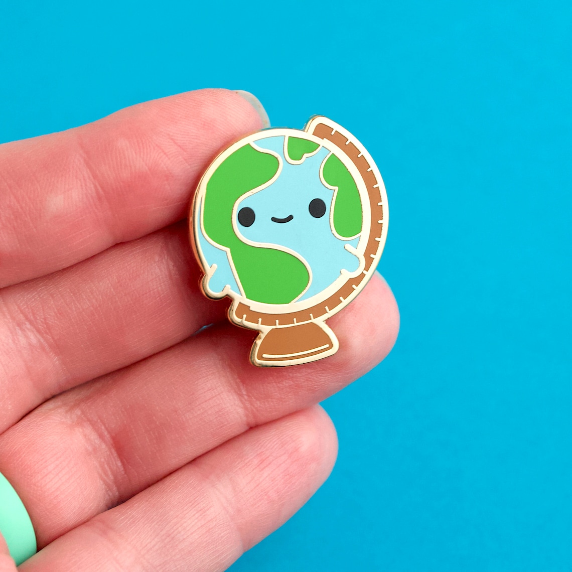 SALE Globe Enamel Pin - Hard Enamel Pin Cloisonné Globe Lapel Pin World ...