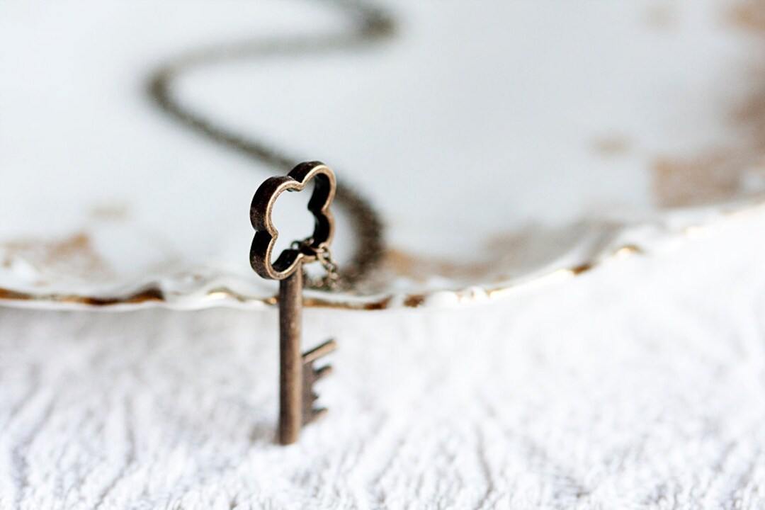 Simple Key Necklace Back to School Shamrock Key Pendant Four Leaf ...