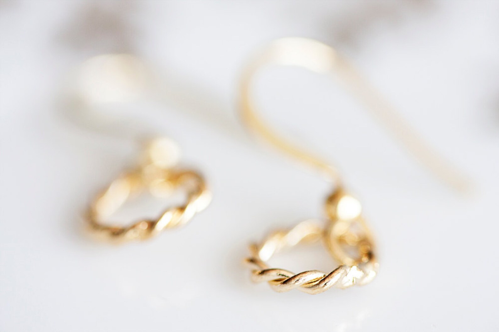 Tiny Circle Earrings Little Ring Earrings Simple Gold Earrings - Etsy