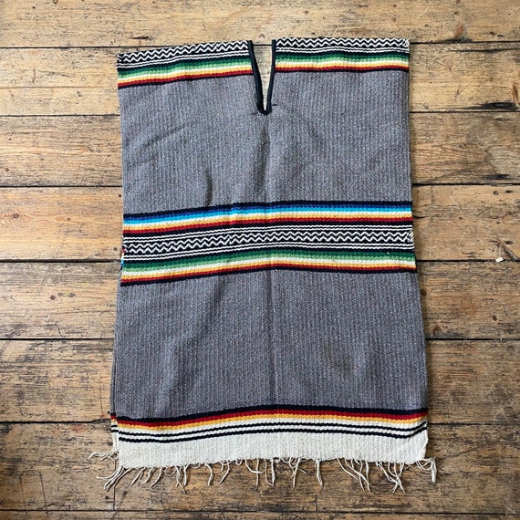 Vintage traditional Peruvian wool poncho with rainbow - Gem