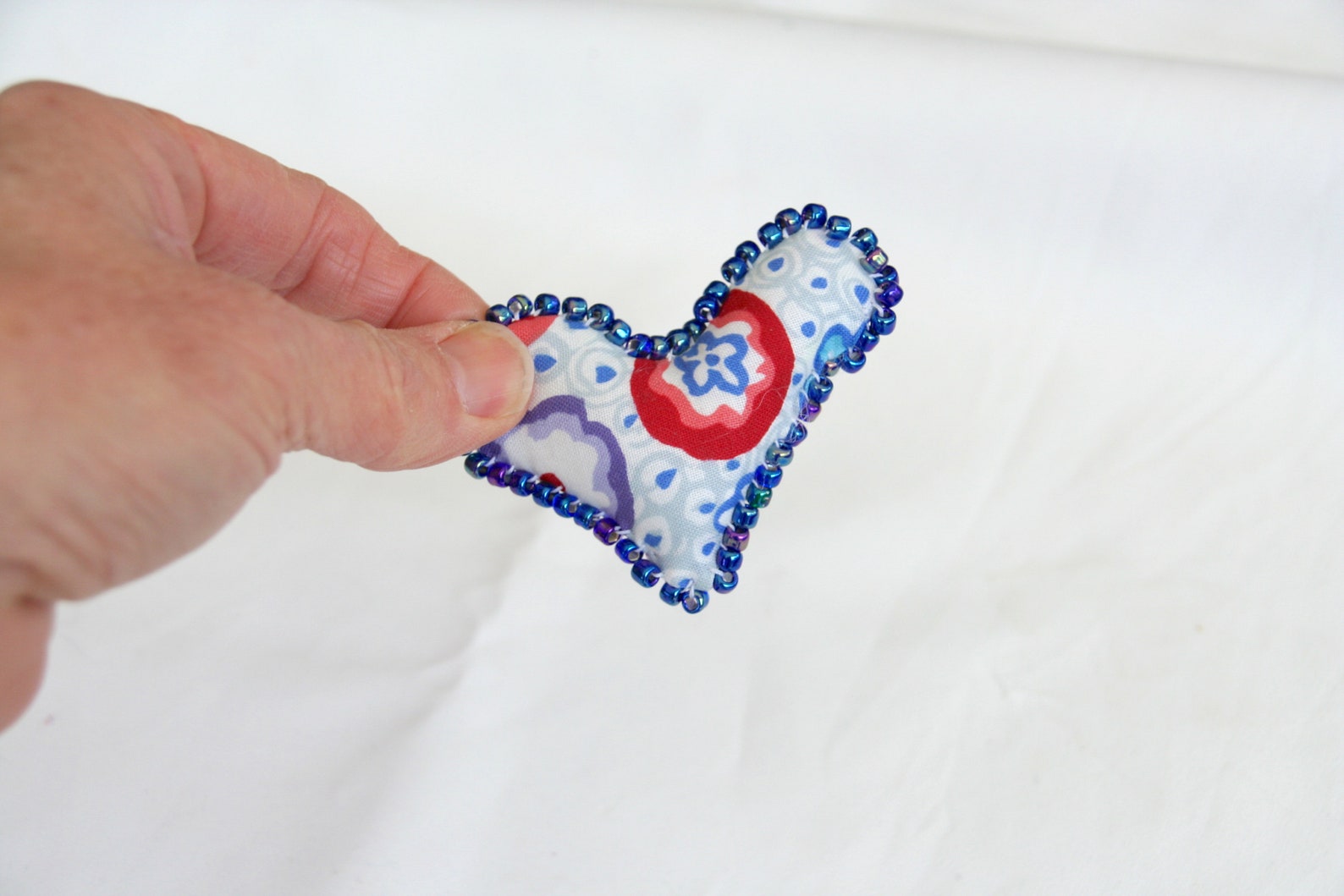 Fiber Art Heart Pins Set of 5 Valentines Day Pins Brooches - Etsy