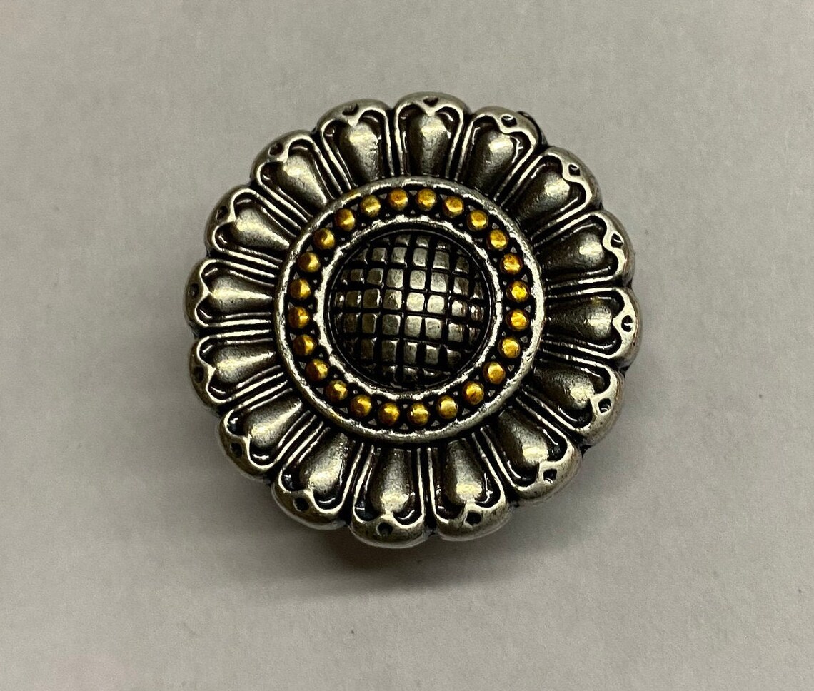 Decorative Sunflower Screw Back Concho Round Concho Conchos - Etsy