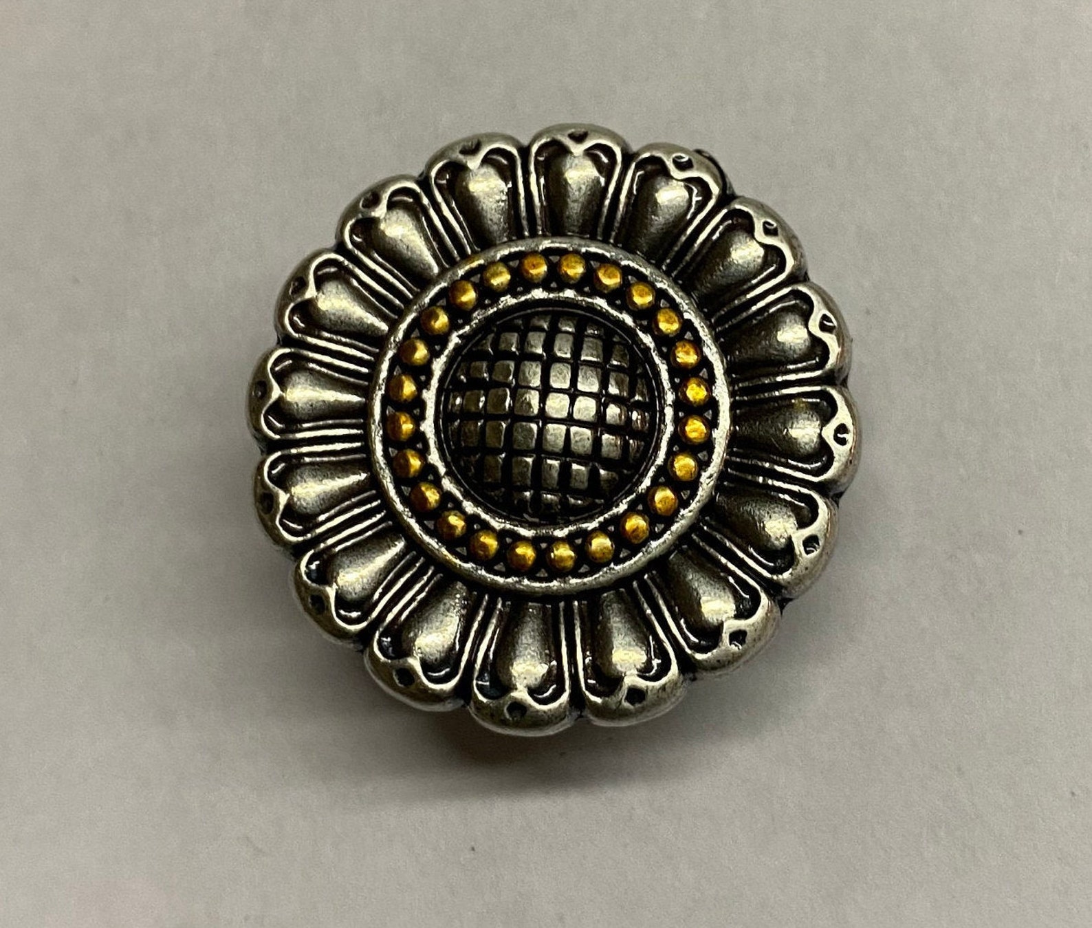 Decorative Sunflower Screw Back Concho Round Concho Conchos | Etsy