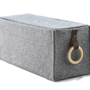 CD Storage Box With a Flap, Wooden Ring and Leather Handle, Felt Basket ...