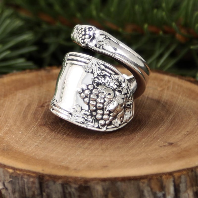 Vintage Grape Vine Ring - Etsy