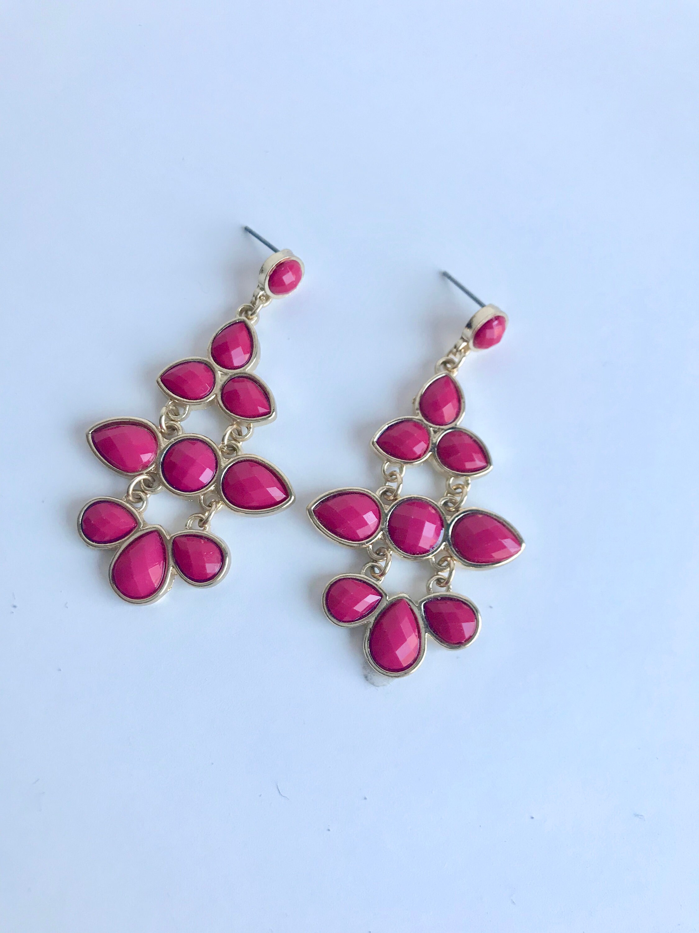Vintage Hot Pink Faceted and Gold Dangling Chandelier Earrings Beautiful