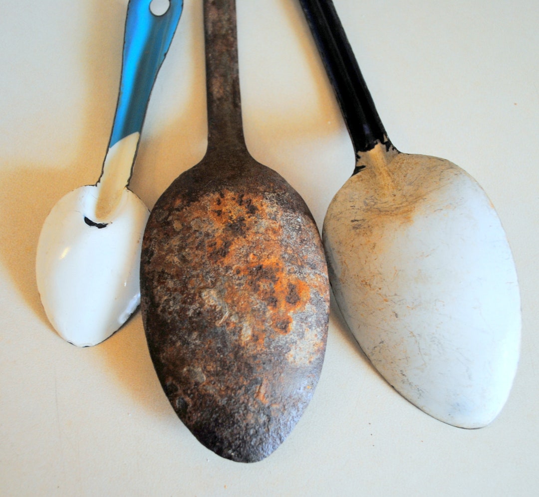 Vintage Enamel Spoons, Large Serving Spoon Table Spoon and Rustic Metal ...