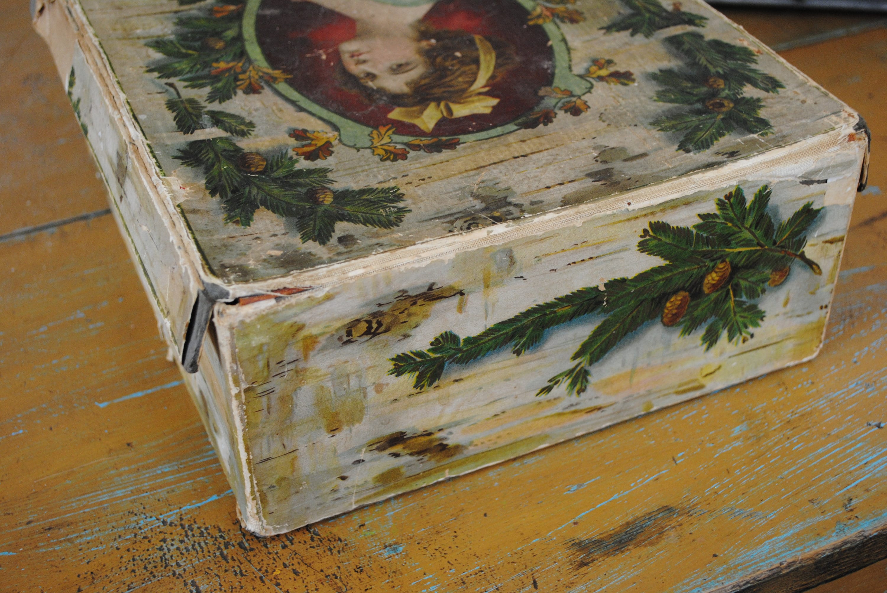 Antique Wallpaper Box Included 2 Smaller Paper Boxes - Etsy