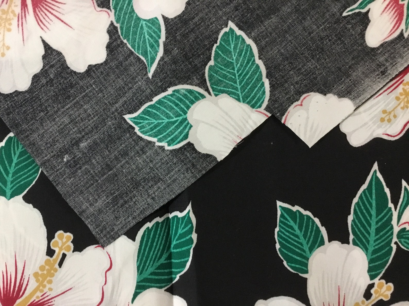 10 + Yards - Hawaiian Hibiscus Fabric - Etsy