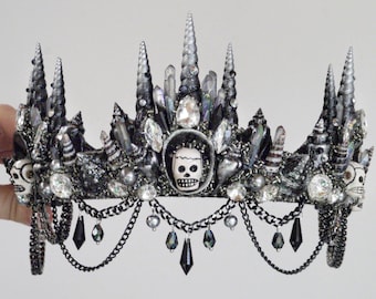 Mermaid Crown - the Black Lace Shell Crown - Halloween - Made to Order ...