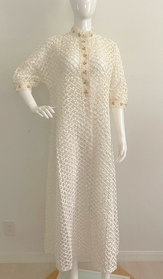 Vintage Eyeful by the "Flaums" ribbon work robe with … - Gem