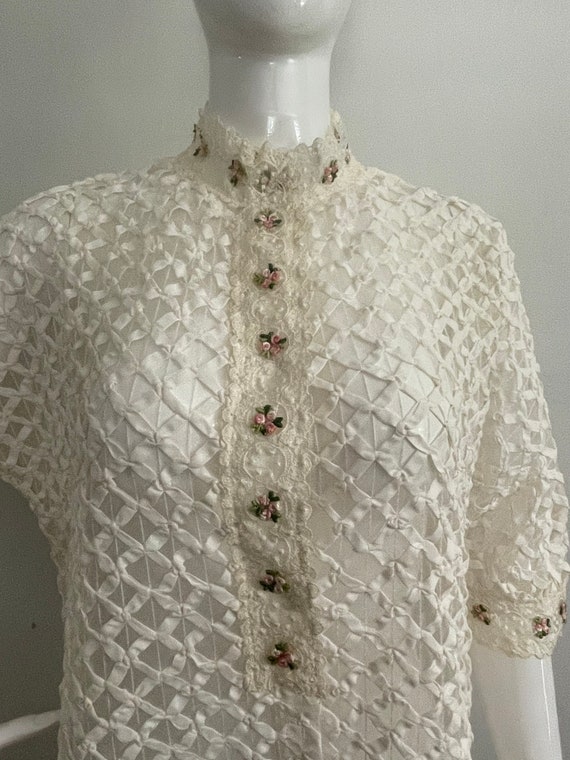 Vintage Eyeful by the "Flaums" ribbon work robe with … - Gem