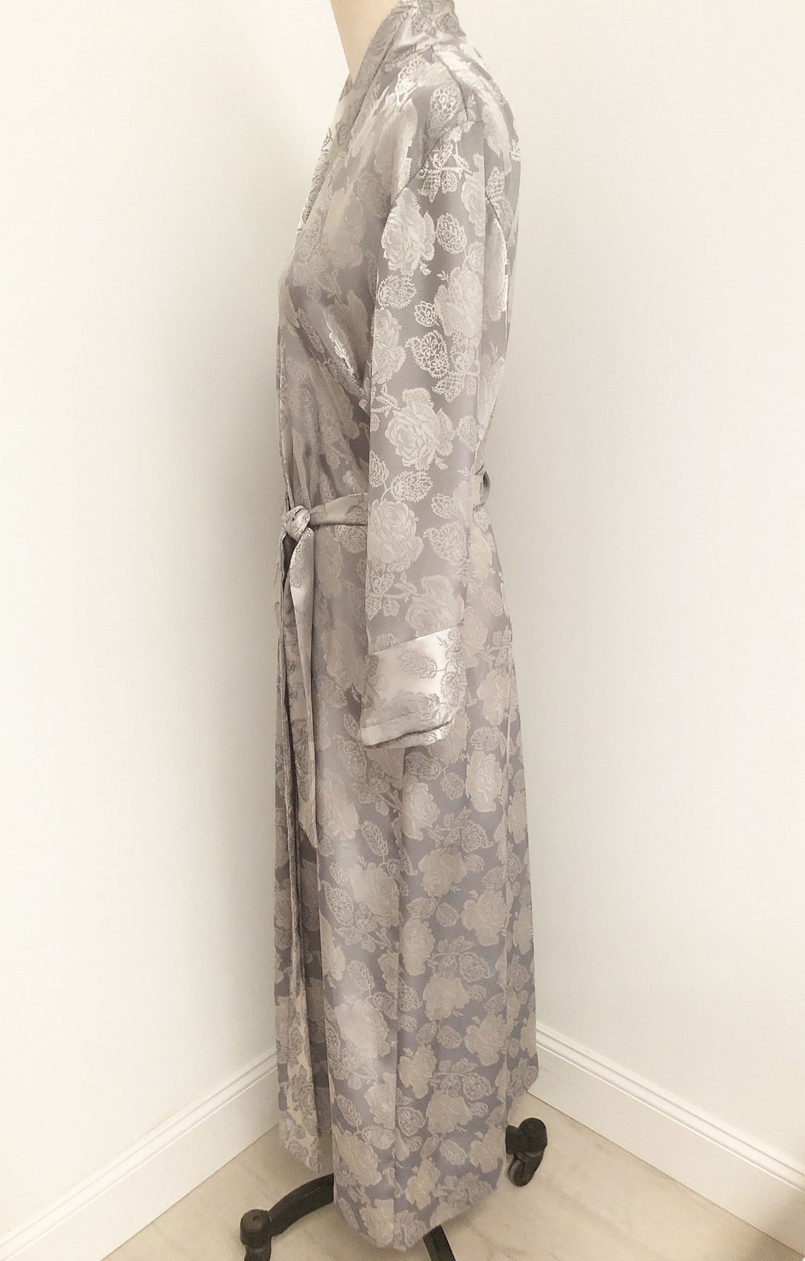 Vintage Natori Robe Belted Robe Silky Robe Gray Robe - Etsy