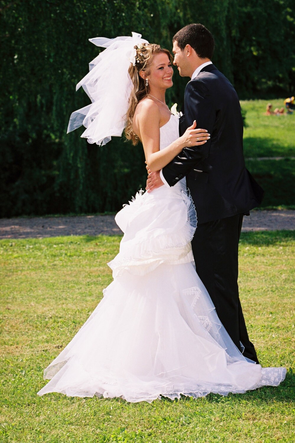 Bridal Shoulder Rectangular Handkerchief Veil Model Myrthe - Etsy