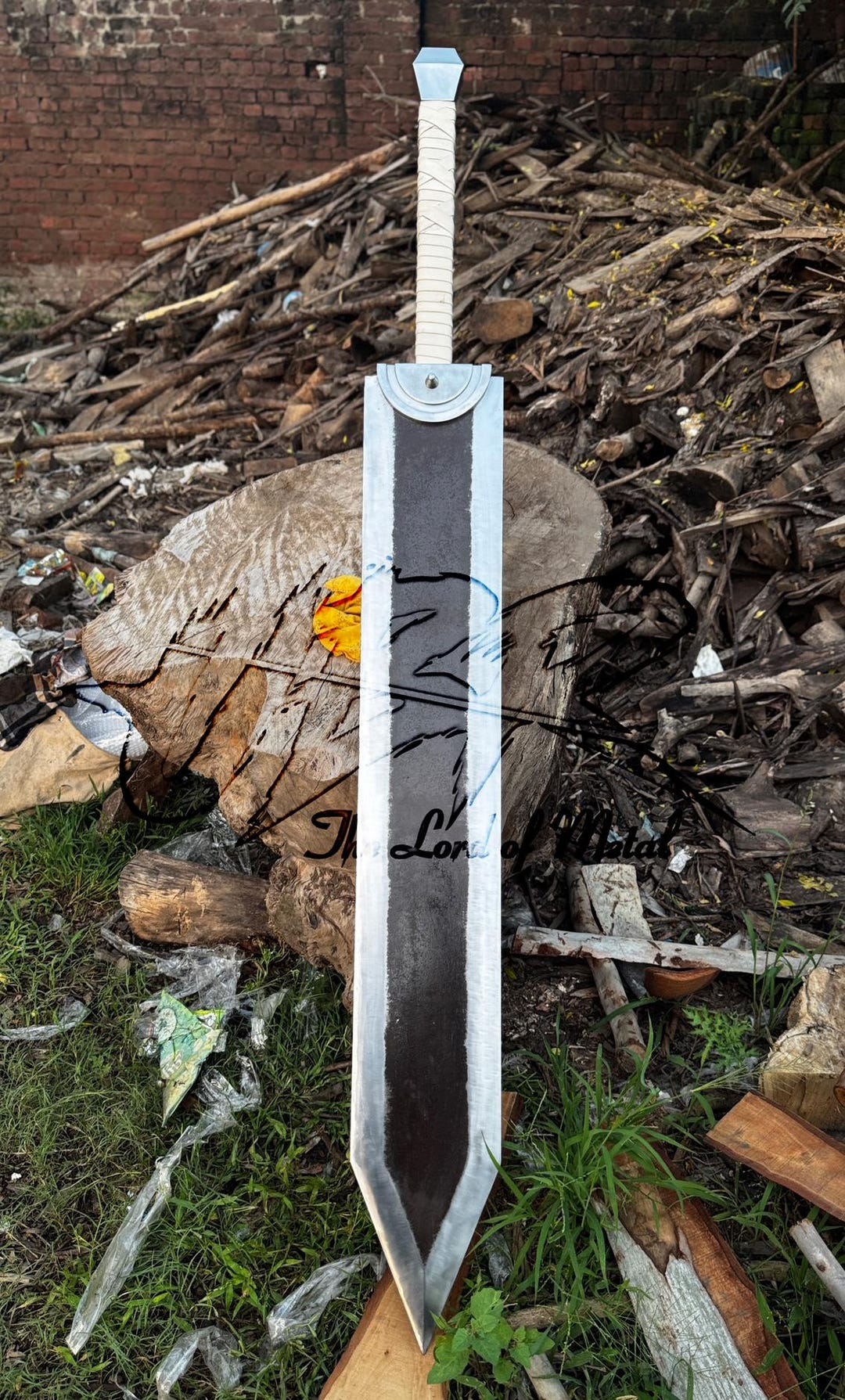 74" Berserk Dragon Slayer Sword | High Carbon Steel Blade With Leather ...