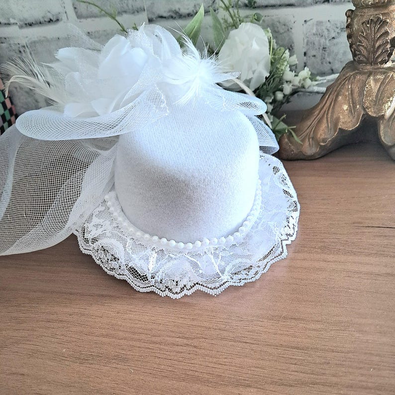 White Feather, Flower Fascinator, Bridal Headpiece, Costume Accessory ...