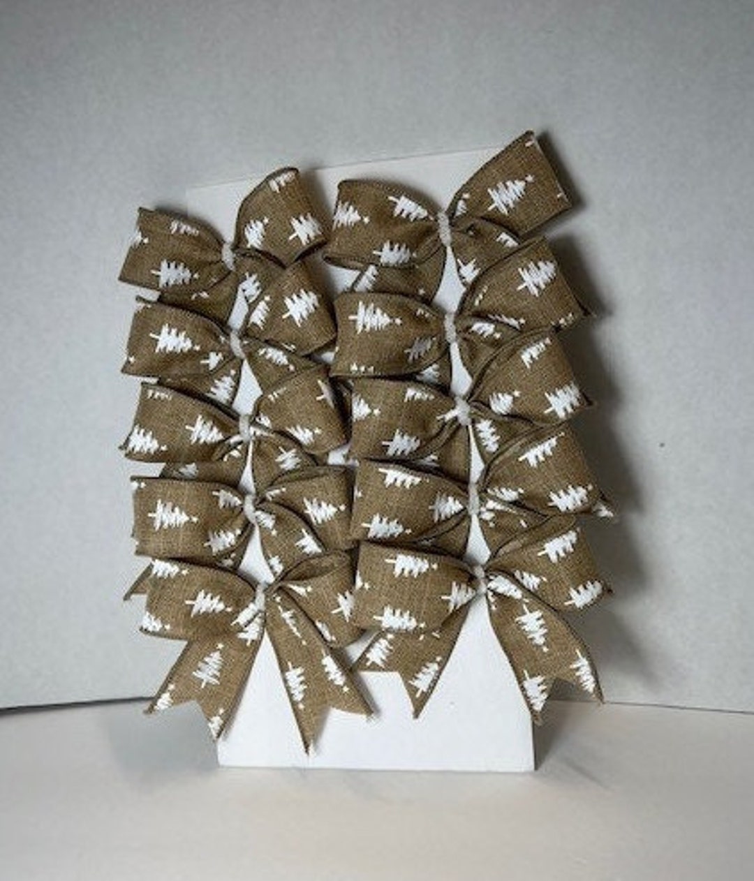 Christmas Tree Burlap With White Wispy Trees Print Bows/ Set 10 Bows ...