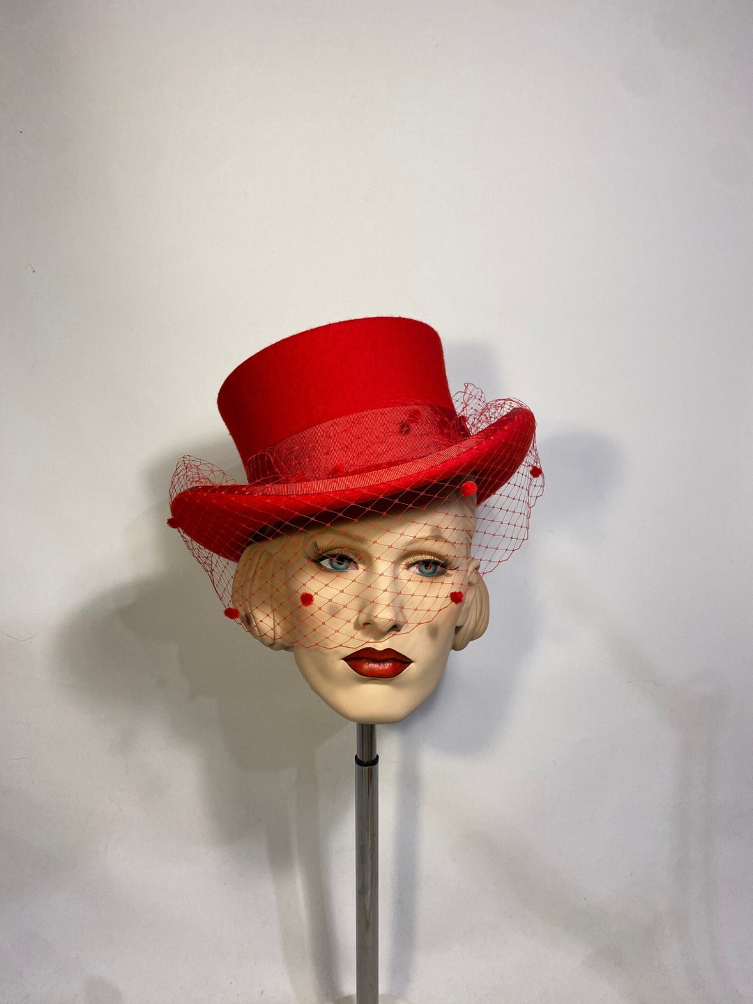 Low Top Hat With Millinery Net, Veil, Medium Top Hat, Topper Hat ...