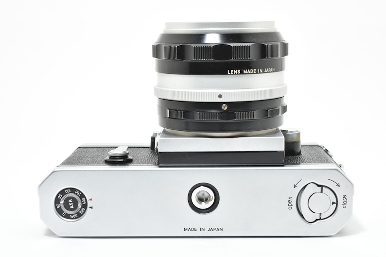 Near Mint / Nikon F Eye Level 35mm Film Camera Nikkor-s Auto 50mm F1.4 ...