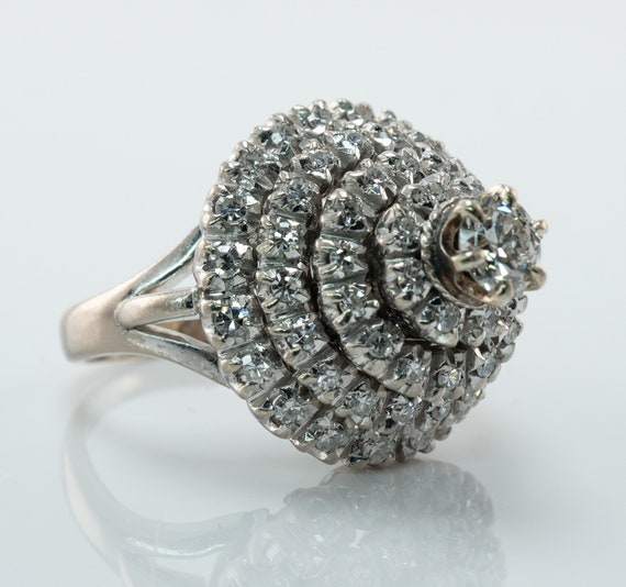 Kinetic Motion Spinning Diamond Cake Ring, Vintage 18… - Gem