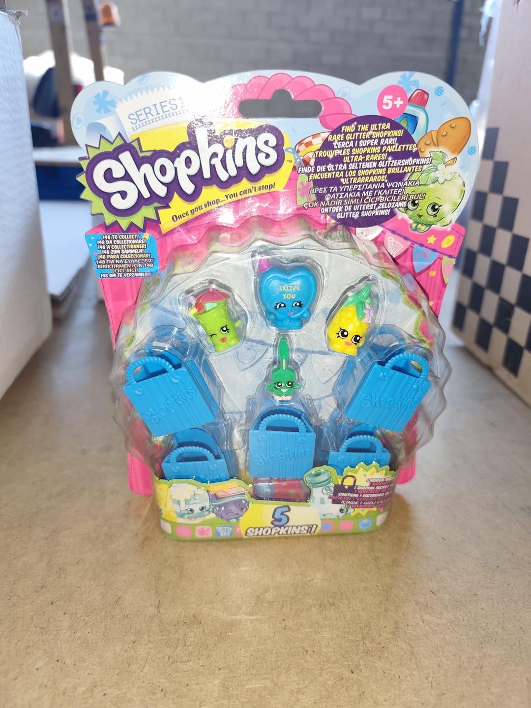 Shopkins Series 1 Toy Figures 5 Shopkins With Collectors Guide and ...