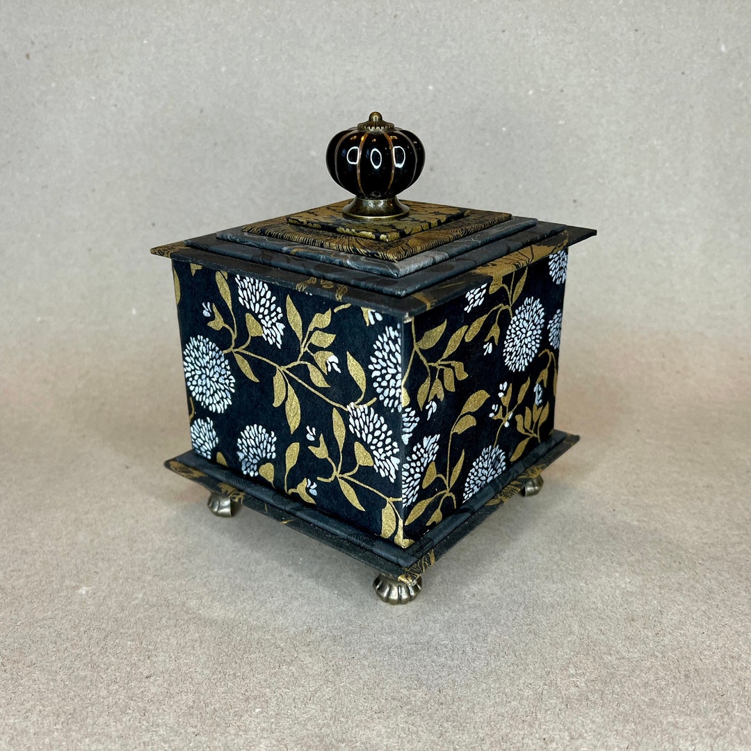 Large Keepsake or Treasure Box in Black and Gold - Etsy