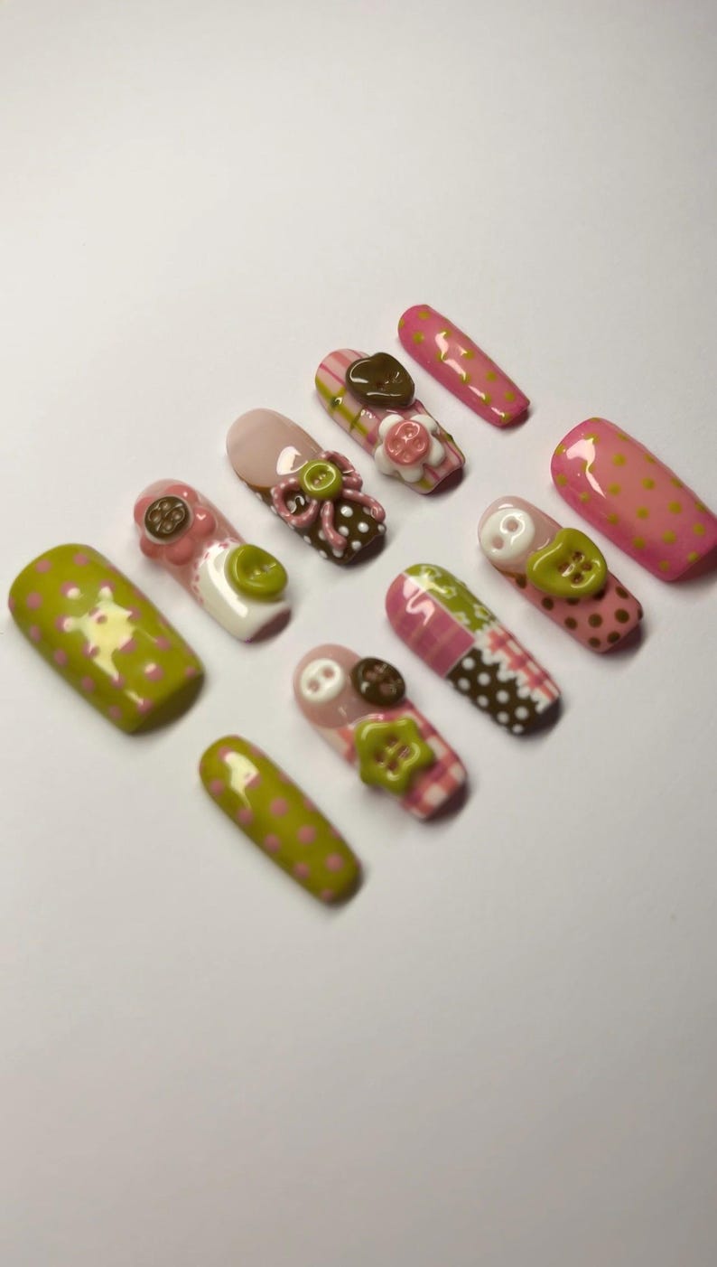 Handmade 3D Button Press on Nails, Quilted Polka Dot Nail Art Set - Etsy