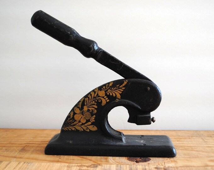 Vintage Embosser - Cast Iron Embosser Seal Stamp - Etsy