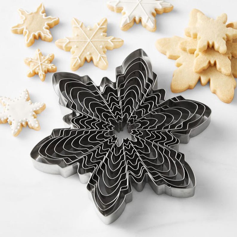 Christmas Tree Cookie Cutter: Snowflake Shape, 3D Metal Biscuit Molds ...