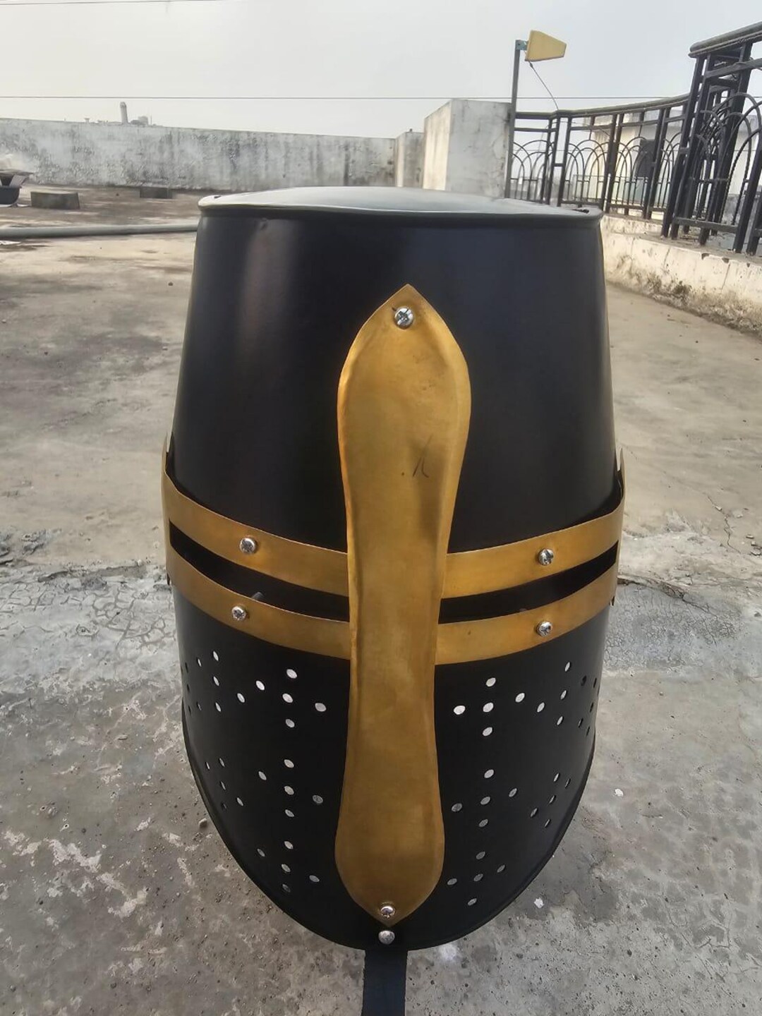 Medieval Knight Helmet Style Metal Fire Pit / Decorative Bin – Black ...