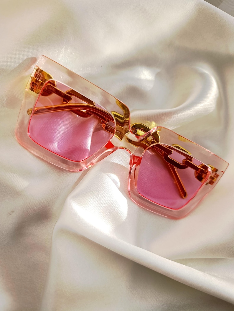 Pink Frame Sunglasses for Women – Trendy Pink Tinted Shades – Classic ...