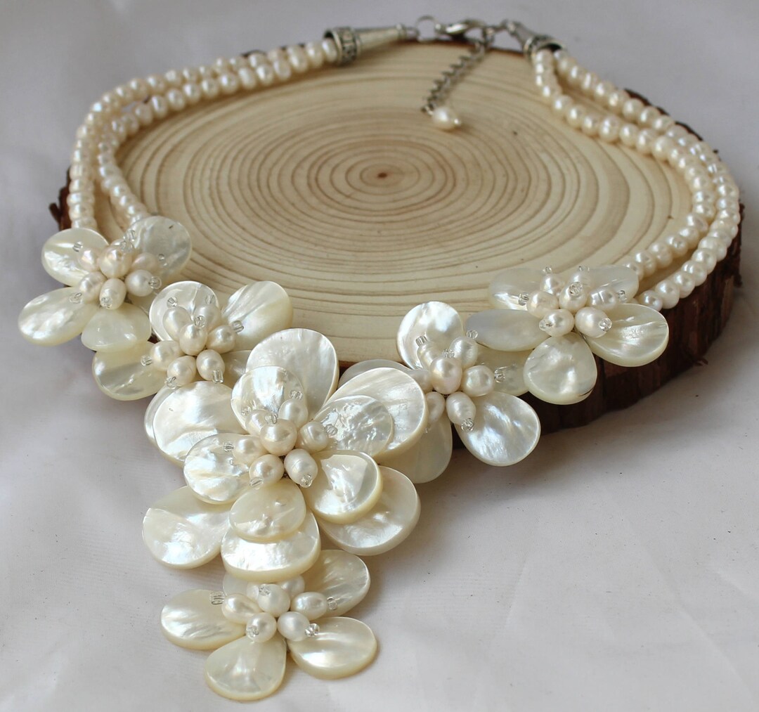 Natural Freshwater Pearl Shell Flower Necklace Statement Necklace ...