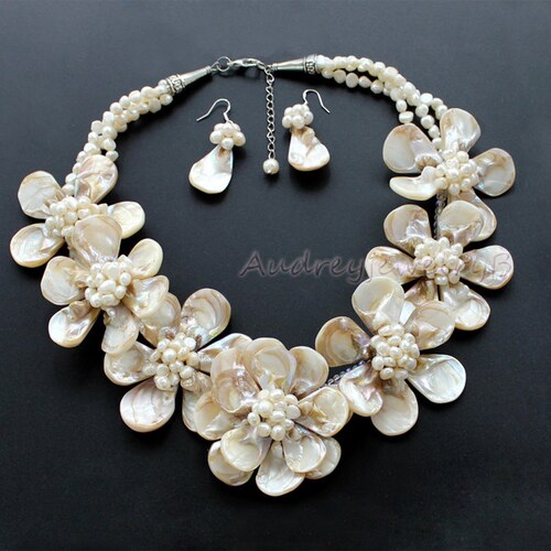 Natural Freshwater Pearl Shell Flower Necklace Statement - Etsy