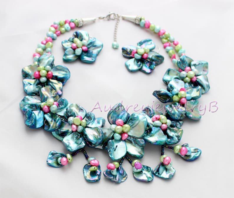 Natural Colorful FW Pearl Shell Flower Necklace With Earrings - Etsy