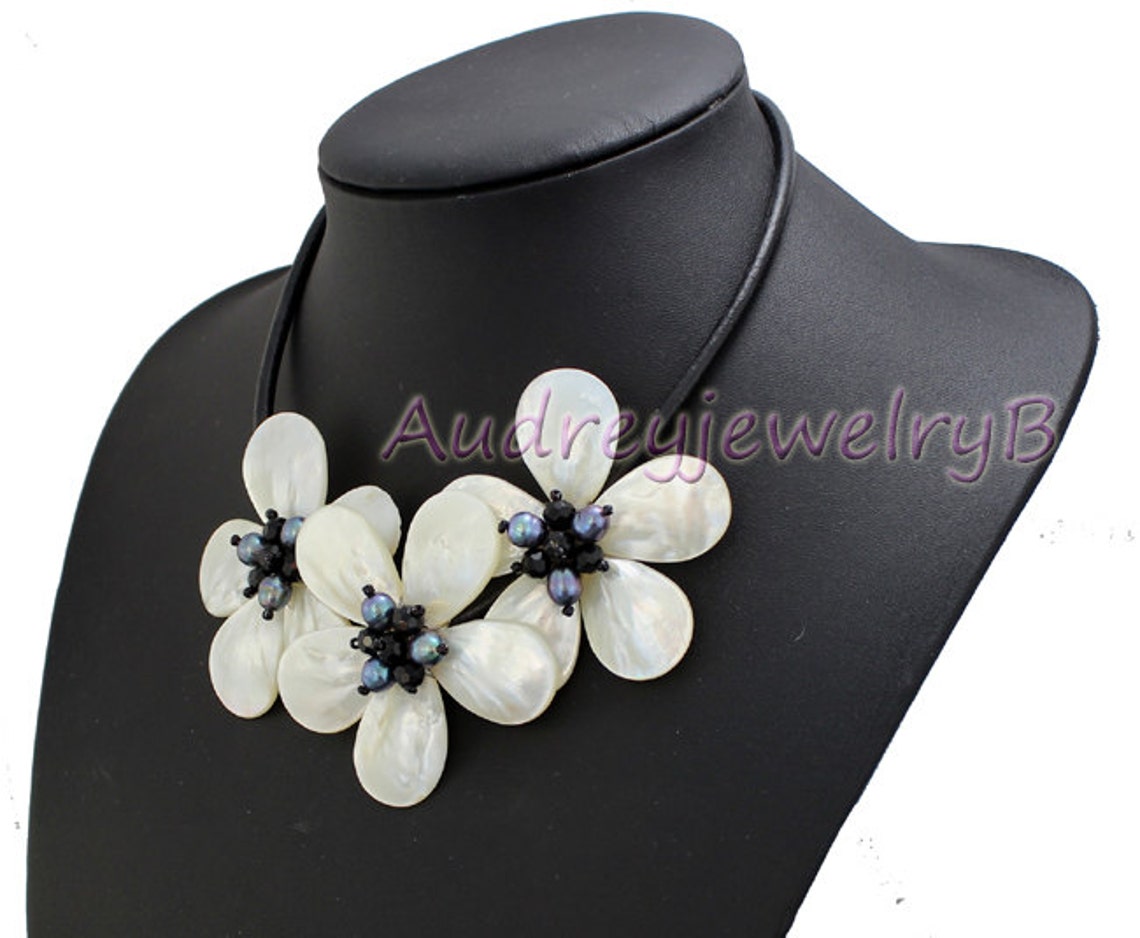 Natural Freshwater Pearl Shell Flower Necklace Sister Gift, Friend Gift ...