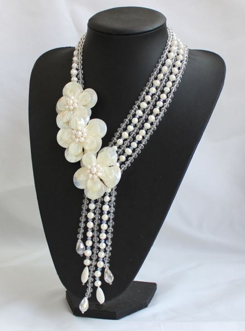 Natural Freshwater Pearl shell crystal Flower Necklace sister | Etsy