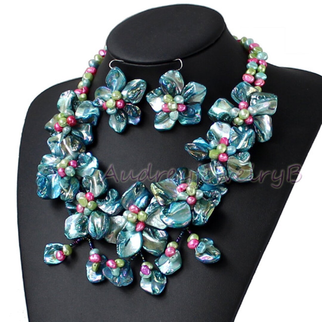 Natural Colorful FW Pearl Shell Flower Necklace With Earrings Set ...